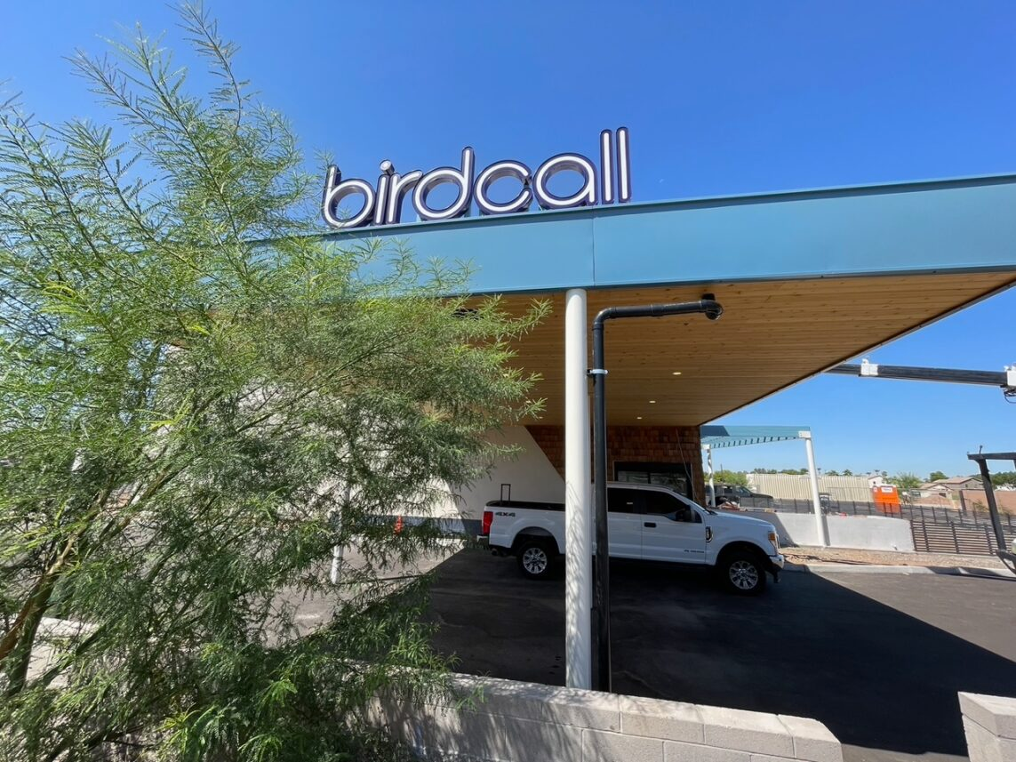 Choosing the Right Sign Material for Arizona's Climate | Signdealz